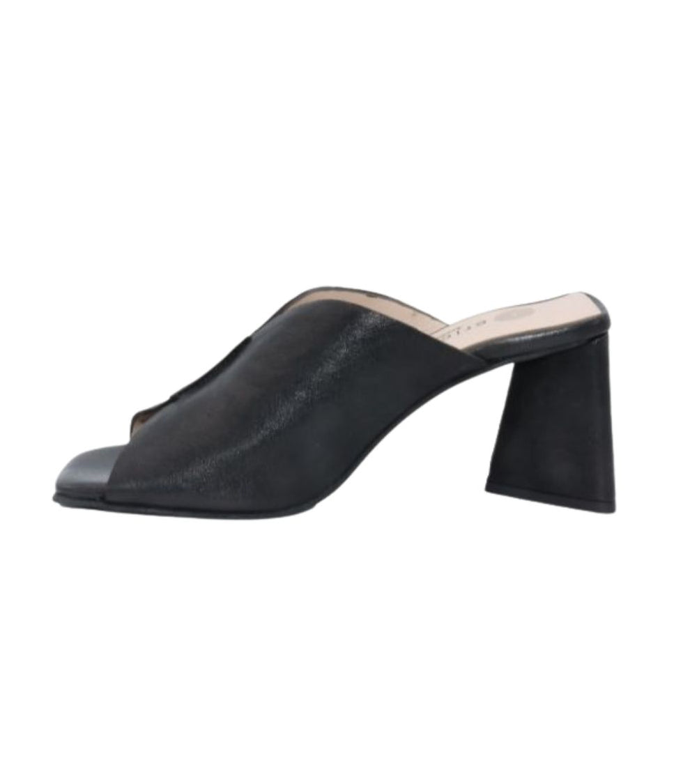 Eric Michael Crosby | Women’s Leather Open-Toe Sandal – Eric Michael store